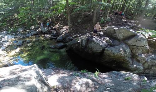 This Emerald Pool In New Hampshire Is Devastatingly Gorgeous