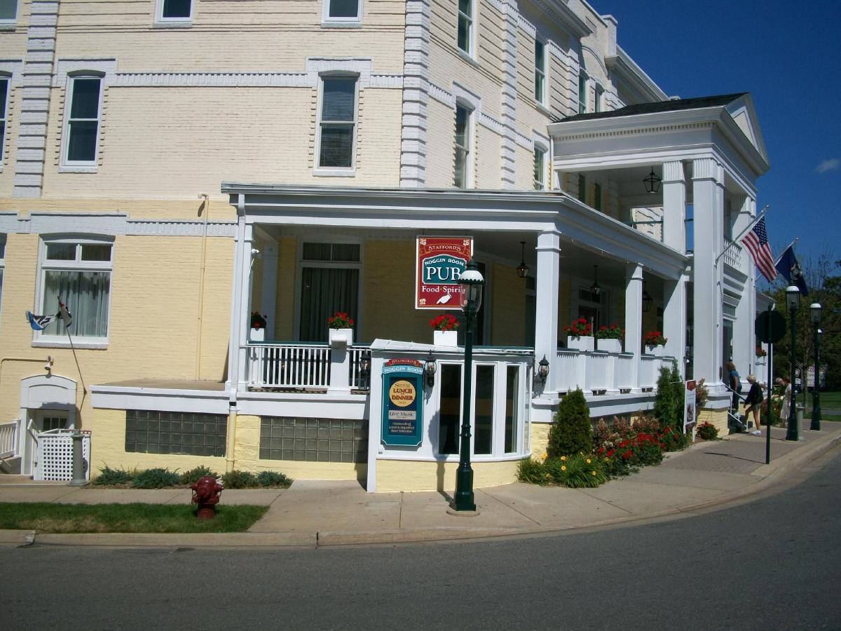 These 10 Restaurants Dish Up Of The Best Pizza In Michigan