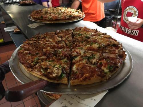 The 20 Pizza Places In Indiana You Have To Try At Least Once