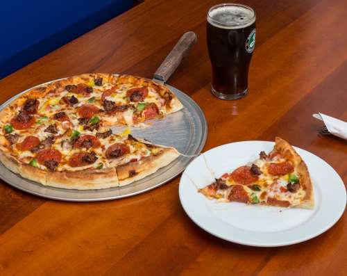 The 20 Pizza Places In Indiana You Have To Try At Least Once