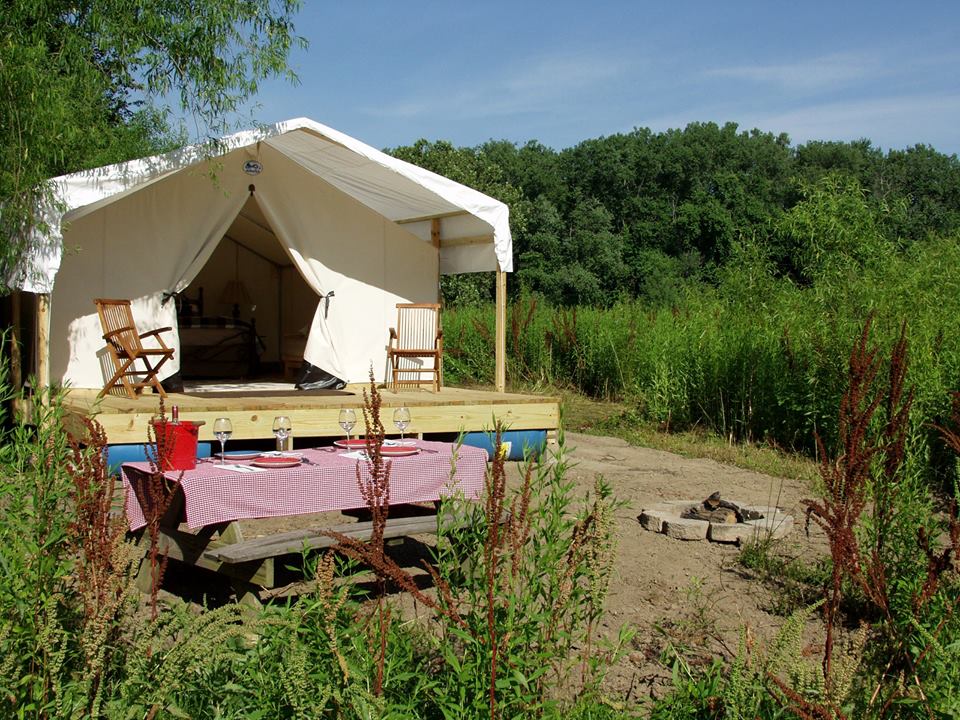 Experience Luxurious Glamping in St. Louis, Missouri
