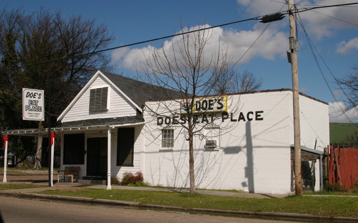 Famous Restaurants In Mississippi: The Top 12