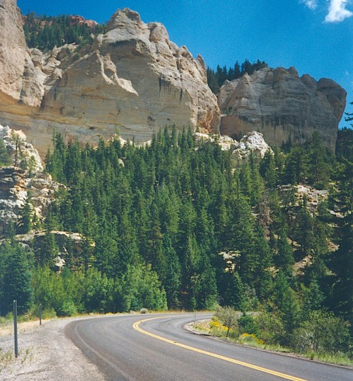 9 Best Scenic Drives In Utah That Are Perfect For A Day Trip