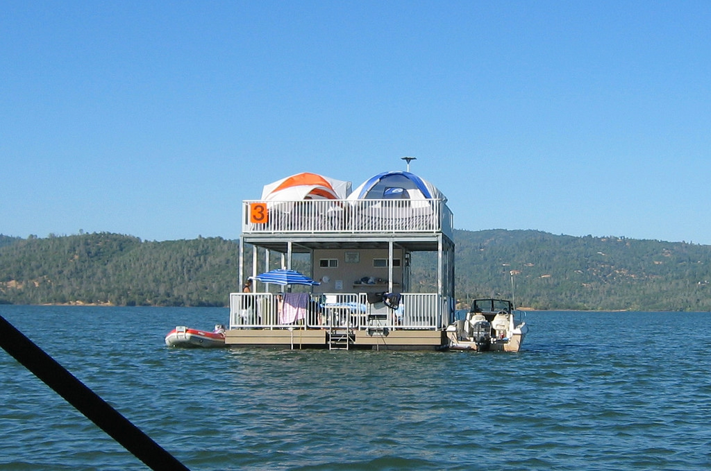 Floating Campsites In Northern California Await At Lake Oroville