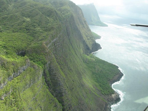 Molokoi Sea Cliffs In Hawaii Are The World's Largest