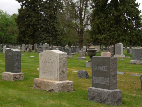 11 Spookiest Haunted Cemeteries In Wisconsin