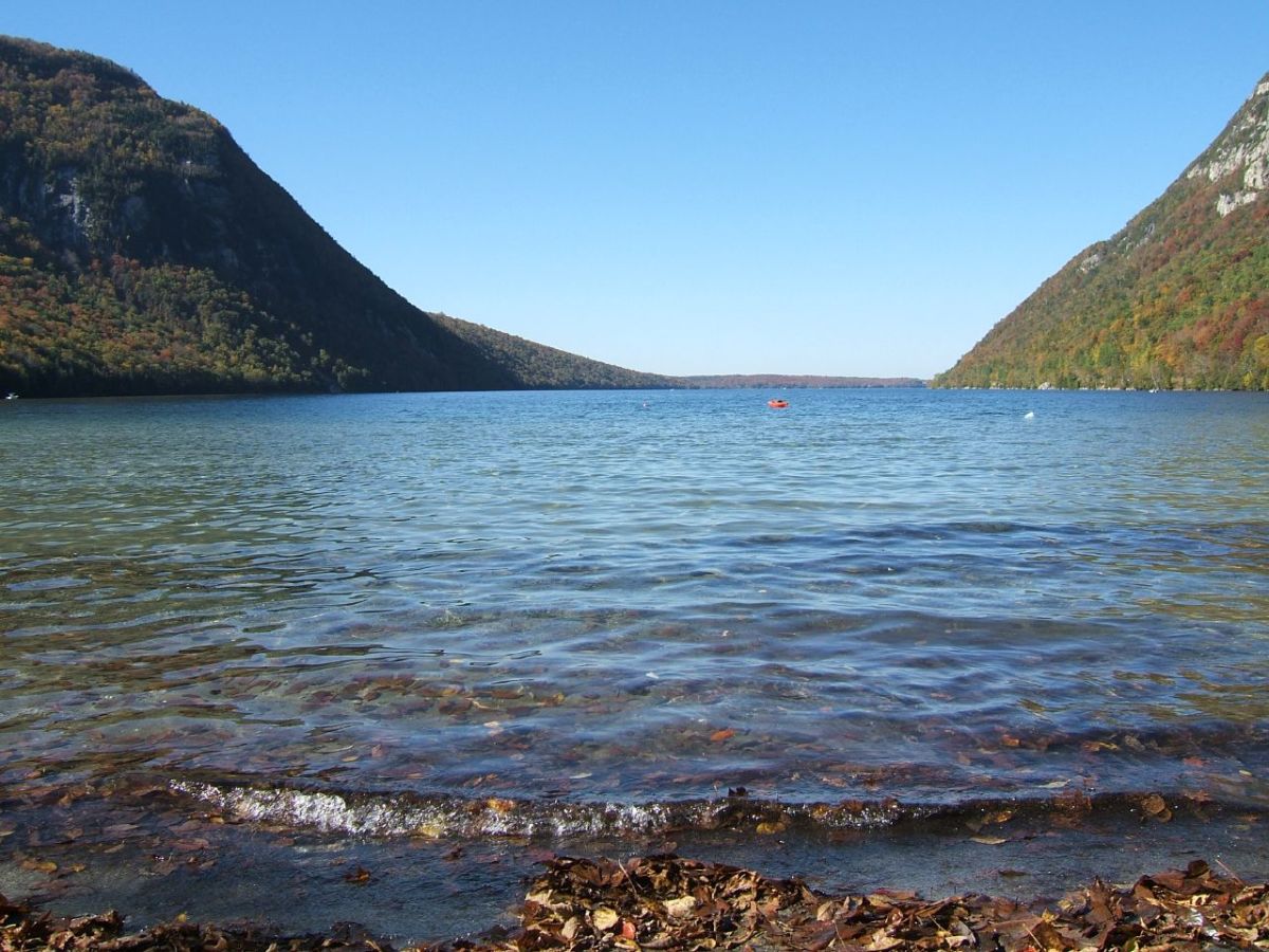 Top 10 Must-Visit Natural Attractions in Vermont