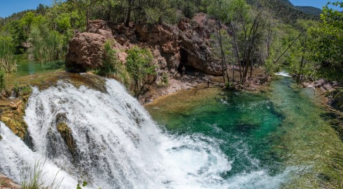 6 Waterfalls In Arizona To Swim In