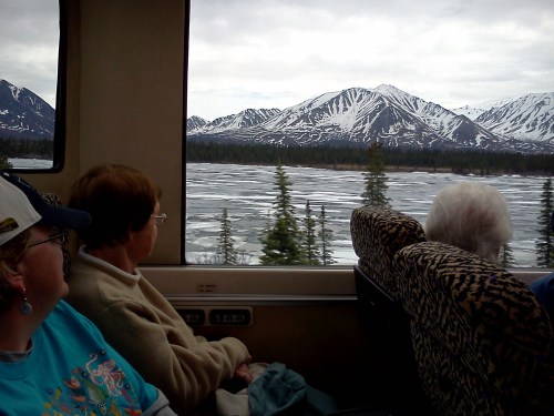 This Amazing Glass Top Train Ride In Alaska Is Gorgeous