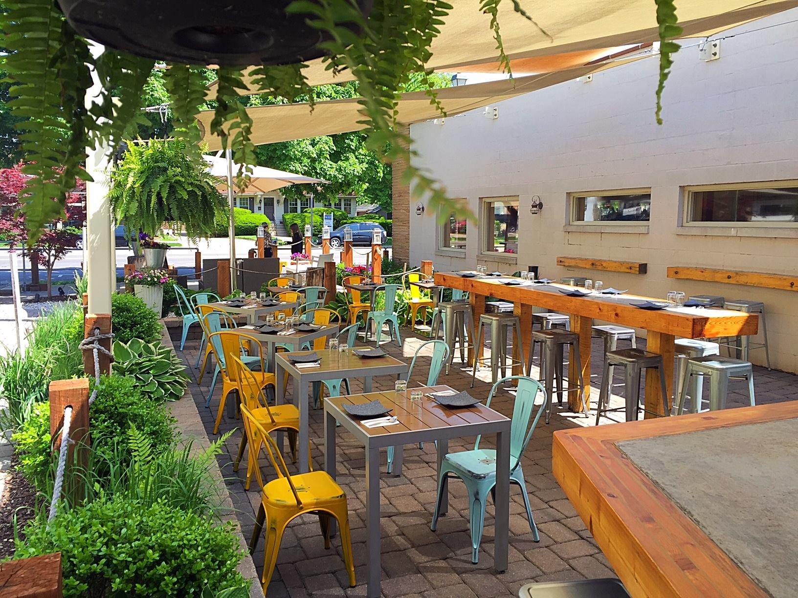 This Mexican Restaurant In Illinois Has The Most Beautiful Outdoor Seating