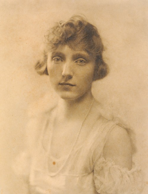 Alice Flagg's Grave Is The Most Haunted Grave in South Carolina