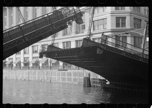 These 16 Historic Milwaukee Photos Are Captivating