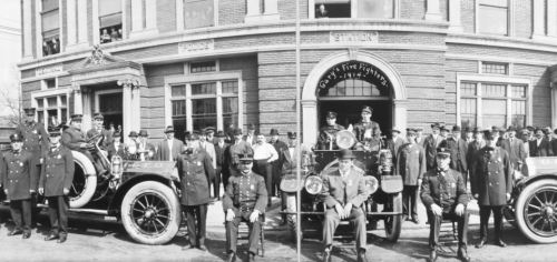 These 7 Old Indiana Photos Are Fascinating