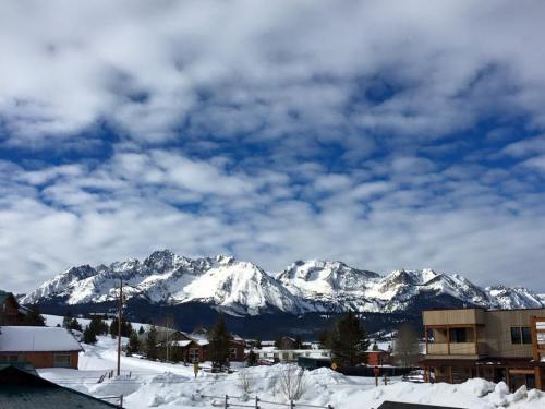 Stanley, Idaho: One Of The Coldest Places In Idaho