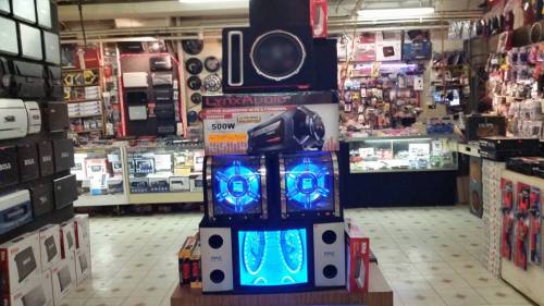 Super Flea Is The Best Flea Market In Kansas City