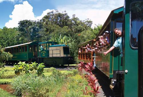 4 Scenic Train Rides In Hawaii You'll Want To Experience