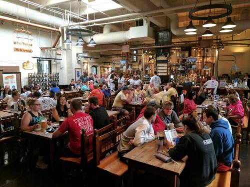 8 Fun Restaurants In Cincinnati Where Dining Is A Blast