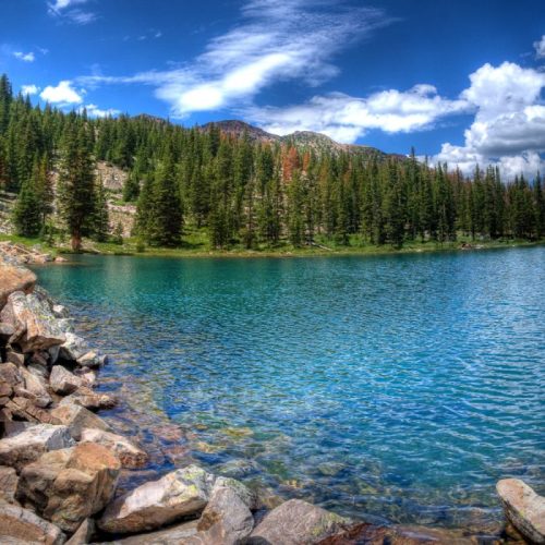 10 Gorgeous Blue Water Lakes In The U.S.