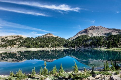 10 Gorgeous Blue Water Lakes In The U.S.
