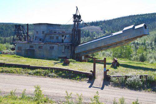 Visit These 13 Horribly Creepy Places In Alaska