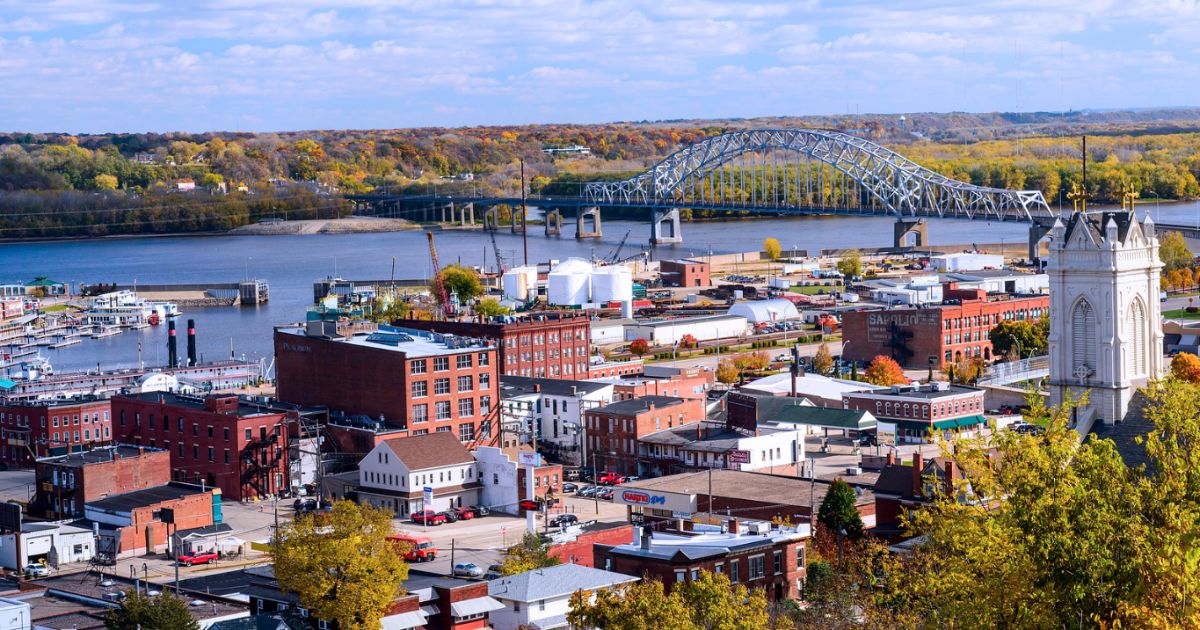 For History, Charm, & A Lovely Day Trip, Come to Dubuque in Iowa