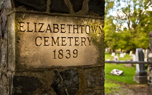 The Elizabethtown Cemetery In Indiana Is Truly Chilling