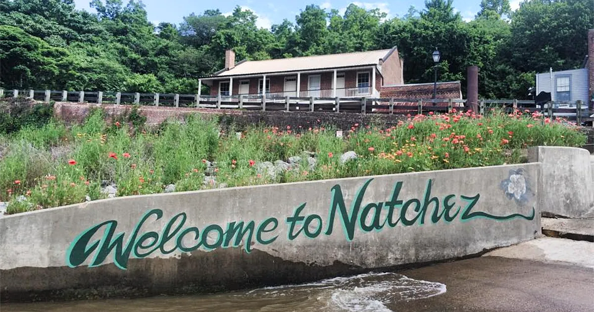 Natchez Is One Of Our Favorite Historic Towns In Mississippi