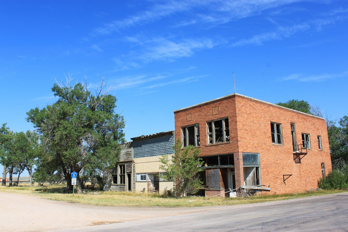 Ardmore Is One Of The Eeriest Ghost Towns In South Dakota