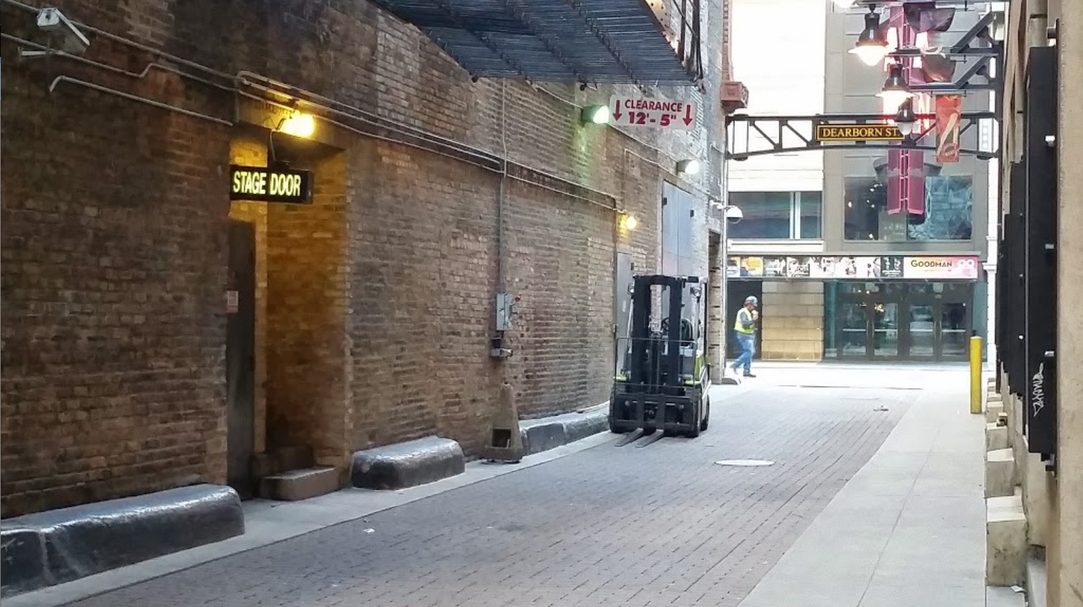 The History Behind Illinois’ Alley Of Death Is Absolutely Heartbreaking