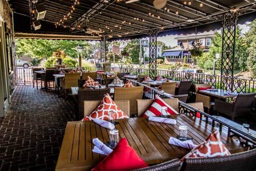 The Columbus Inn Is One Of Delaware's Most Historic Restaurants