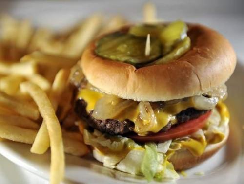 8 Divey Diners In Nashville You Should Have Visited By Now