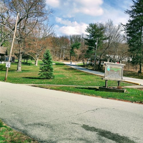 Rose Gardens In Pittsburgh: Renziehausen Park Is Worth A Visit