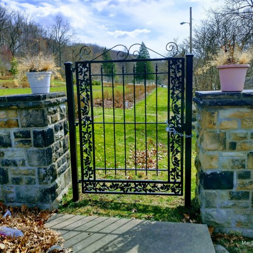 Rose Gardens In Pittsburgh: Renziehausen Park Is Worth A Visit