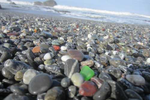 Where To Find Sea Glass In Oregon: 6 Incredible Places