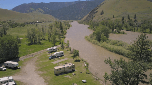 Top 7 Waterfront Campgrounds in Idaho for an Unforgettable Adventure