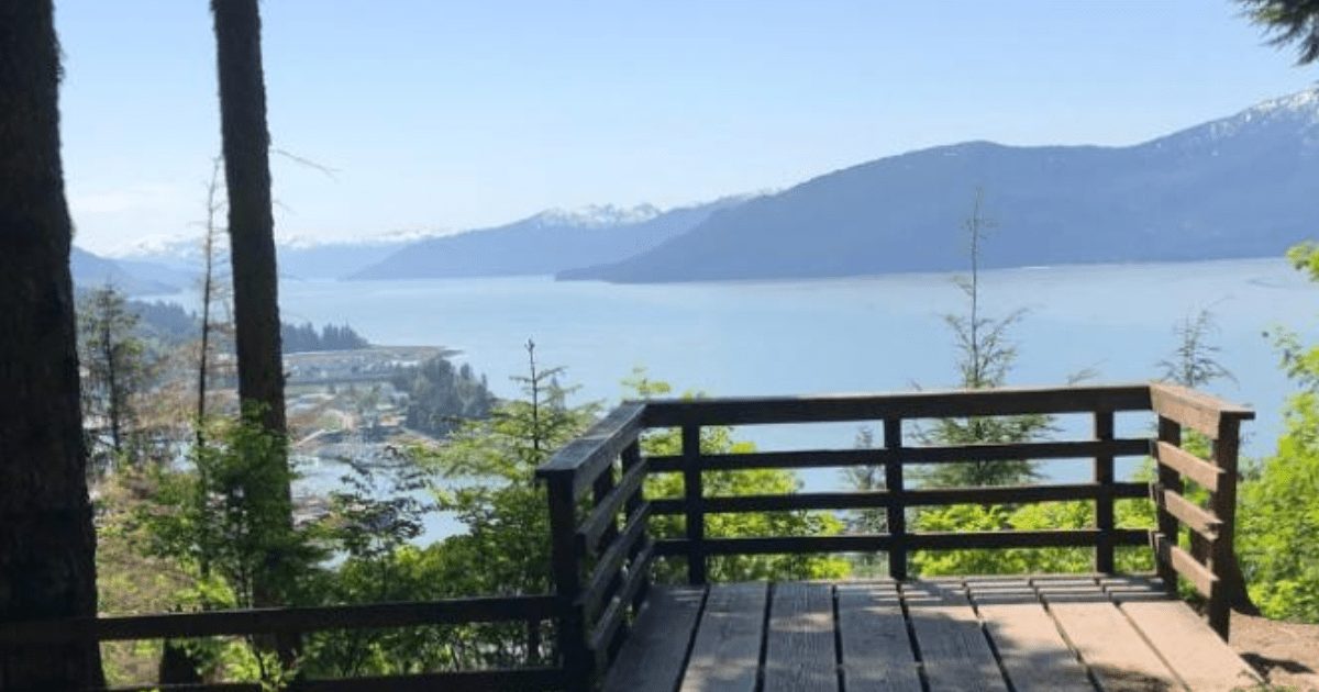 This Beautiful Boardwalk Trail In Alaska Is Incredible