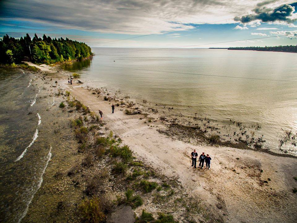Few People Know There’s A Wisconsin Island You Can Walk To