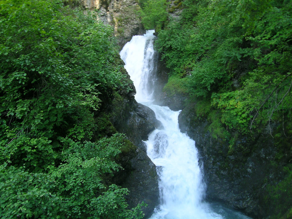 Here's A Bucket List Of The Best Hikes In Alaska For Waterfall Lovers
