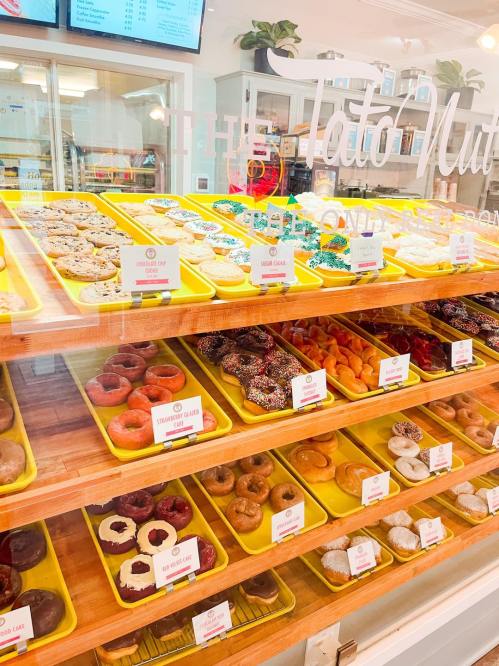 Tato-Nut Donut Shop In Mississippi: The World's Best Donuts