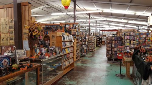Old Book Barn Is One Of The Best Bookstores In Illinois