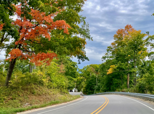 The Kettle Moraine Scenic Drive Is The Perfect Fall Foliage Trip