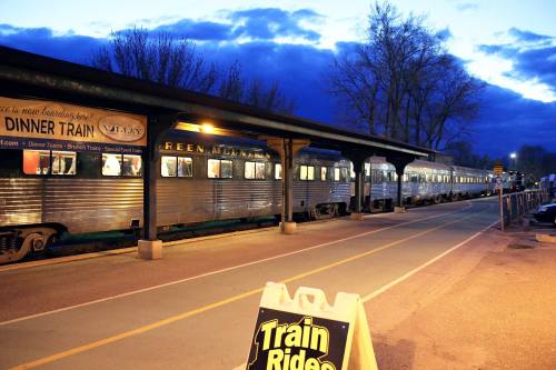 Best Vermont Fall Foliage Train Rides: Green Mountain Railroad
