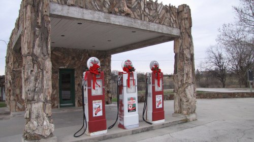 9 Of The Most Unique Roadside Gas Stations In Texas