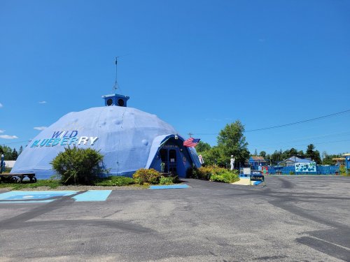 Wild Blueberry Land: The Gigantic Blueberry Store In Maine