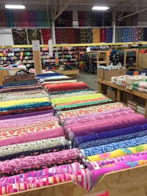 The Biggest And Best Fabric Store In Ohio: Zinck's Fabric Outlet