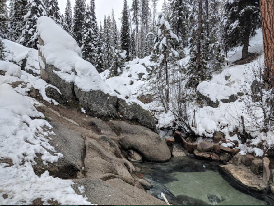 This Easy Hike Leads You Straight To The Dreamiest Mountain Hot Spring ...