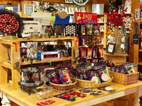 Imagine: A Massive Gift Shop In Warren, Rhode Island