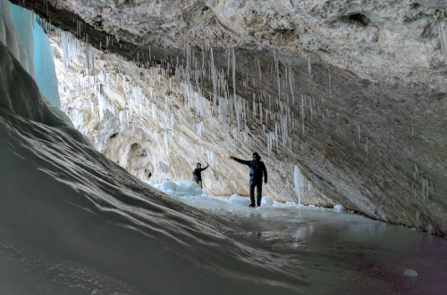 Rifle Mountain Park Has The Best Ice Caves In Colorado