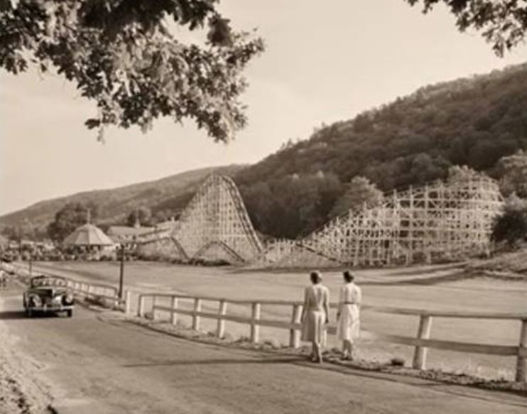 17 Historic Lake Compounce Photos