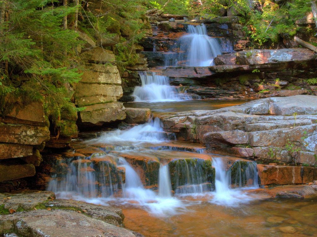 Waterfalls Near Me In New Hampshire: See 8 Waterfalls In Just One Day